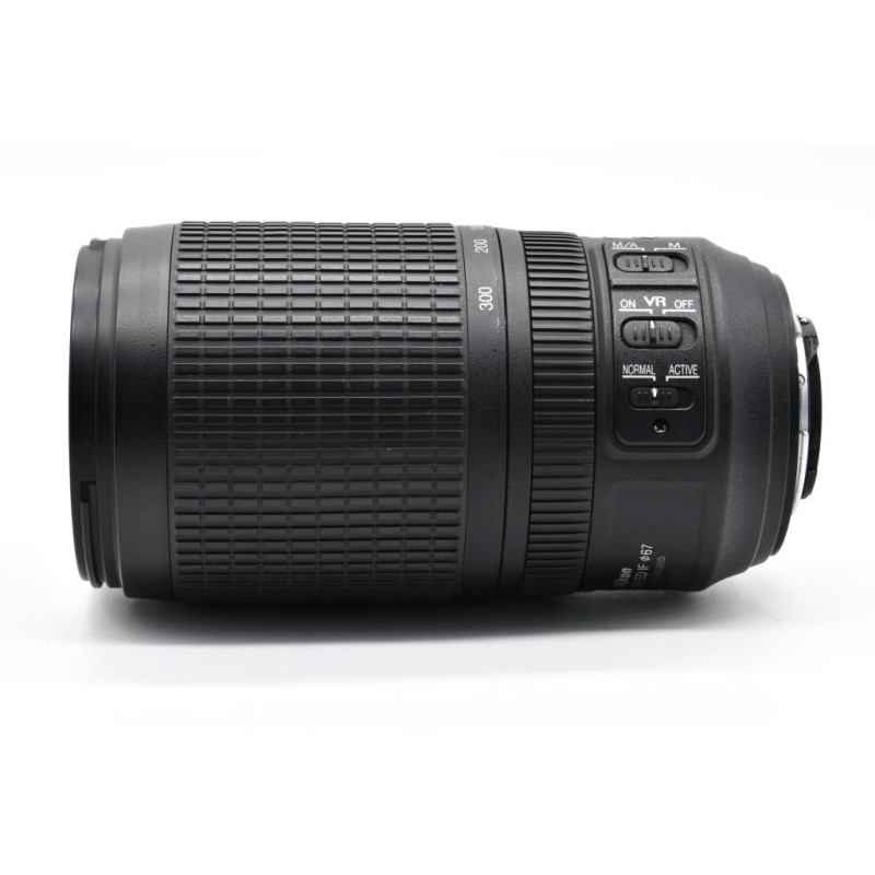 Nikon AF-S Nikkor 70-300mm f/4.5-5.6G VR IF-ED